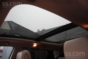 Black Hyundai Santa Fe 2013 in Riga, with an engine capacity of 2.20 L and mileage of 198 thousand km for 10000 €, photo 10 on AUTOMOTO.COM.LV