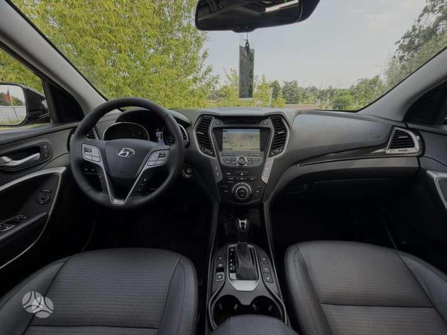 Melns Hyundai Santa Fe 2013 Šauļi, ar dzinēja tilpumu 2.20 L un nobraukumu 218 tūkst. km par 13650 €, foto 29 vietnē AUTOMOTO.COM.LV