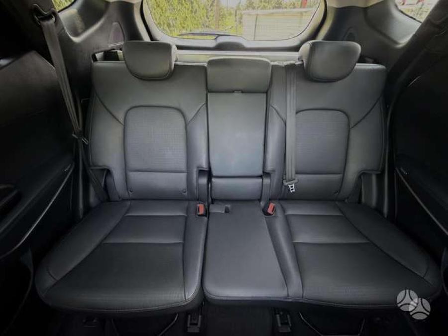 Melns Hyundai Santa Fe 2013 Šauļi, ar dzinēja tilpumu 2.20 L un nobraukumu 218 tūkst. km par 13650 €, foto 35 vietnē AUTOMOTO.COM.LV