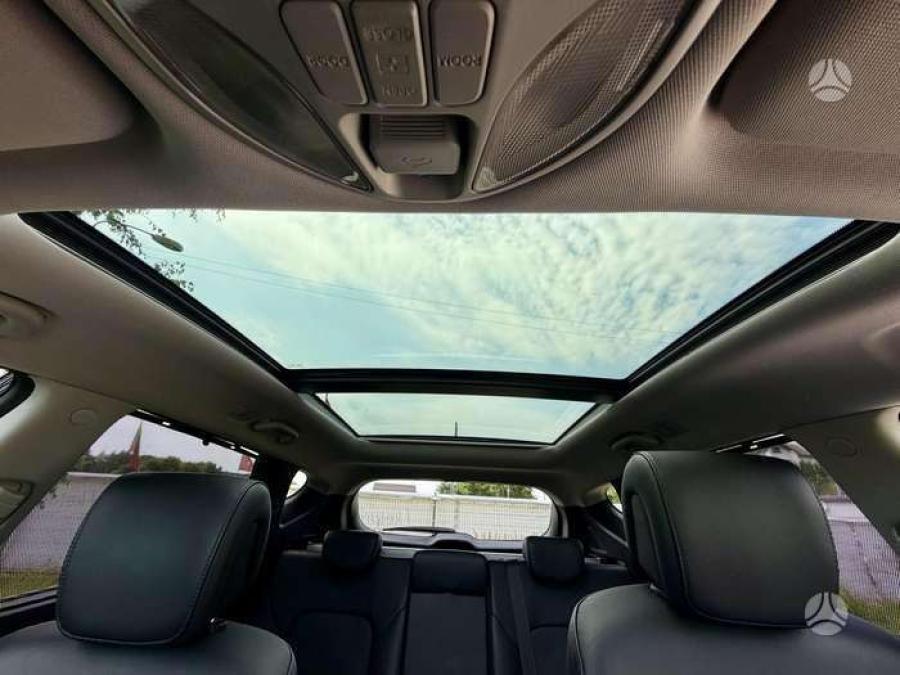 Melns Hyundai Santa Fe 2013 Šauļi, ar dzinēja tilpumu 2.20 L un nobraukumu 218 tūkst. km par 13650 €, foto 44 vietnē AUTOMOTO.COM.LV