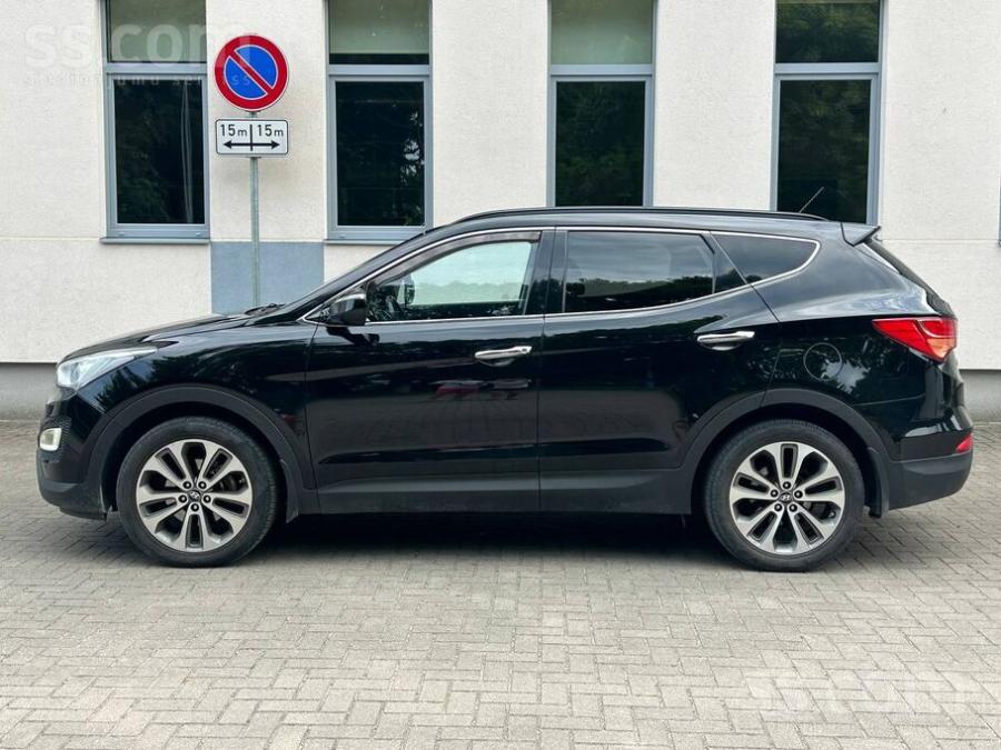 Melns Hyundai Santa Fe 2013 Jelgava, ar dzinēja tilpumu 2.20 L un nobraukumu 262 tūkst. km par 10800 €, foto 3 vietnē AUTOMOTO.COM.LV