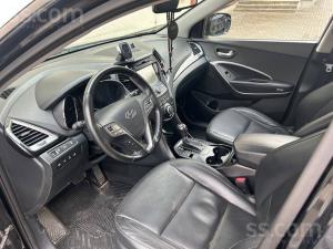 Melns Hyundai Santa Fe 2013 Jelgava, ar dzinēja tilpumu 2.20 L un nobraukumu 262 tūkst. km par 10800 €, foto 9 vietnē AUTOMOTO.COM.LV