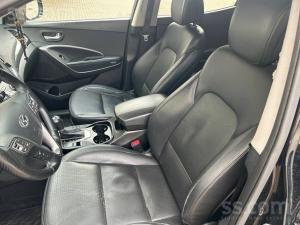 Melns Hyundai Santa Fe 2013 Jelgava, ar dzinēja tilpumu 2.20 L un nobraukumu 262 tūkst. km par 10800 €, foto 10 vietnē AUTOMOTO.COM.LV