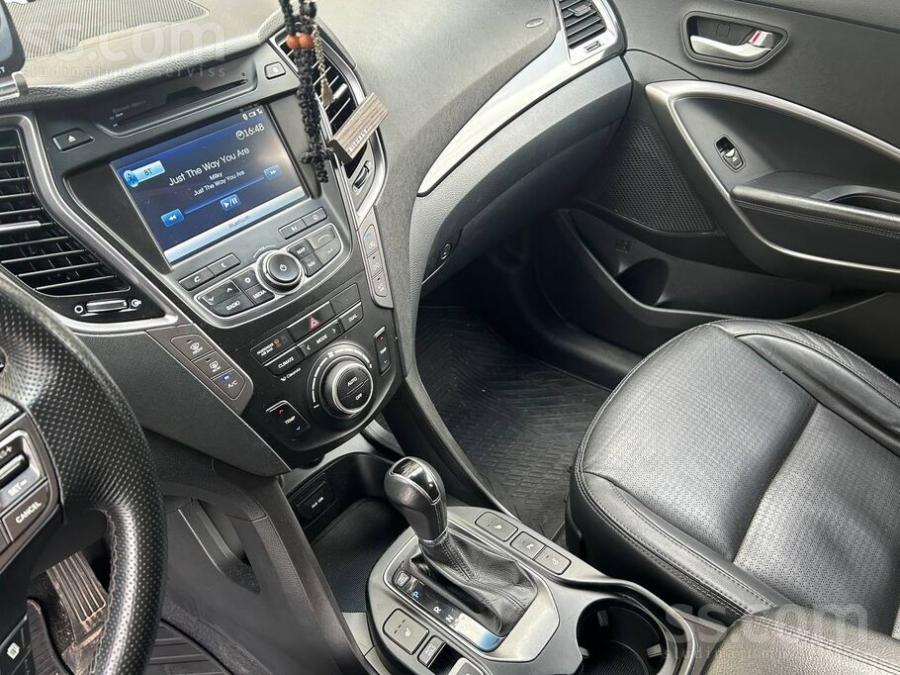 Melns Hyundai Santa Fe 2013 Jelgava, ar dzinēja tilpumu 2.20 L un nobraukumu 262 tūkst. km par 10800 €, foto 15 vietnē AUTOMOTO.COM.LV