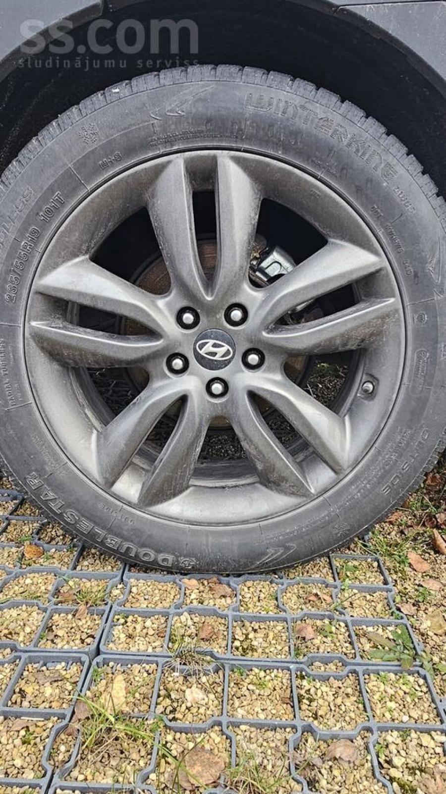 Melns Hyundai Santa Fe 2013 Jelgava, ar dzinēja tilpumu 2.20 L un nobraukumu 262 tūkst. km par 10800 €, foto 18 vietnē AUTOMOTO.COM.LV