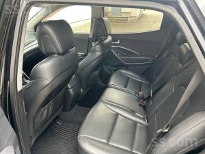 Melns Hyundai Santa Fe 2013 Jelgava, ar dzinēja tilpumu 2.20 L un nobraukumu 262 tūkst. km par 10800 €, foto 20 vietnē AUTOMOTO.COM.LV