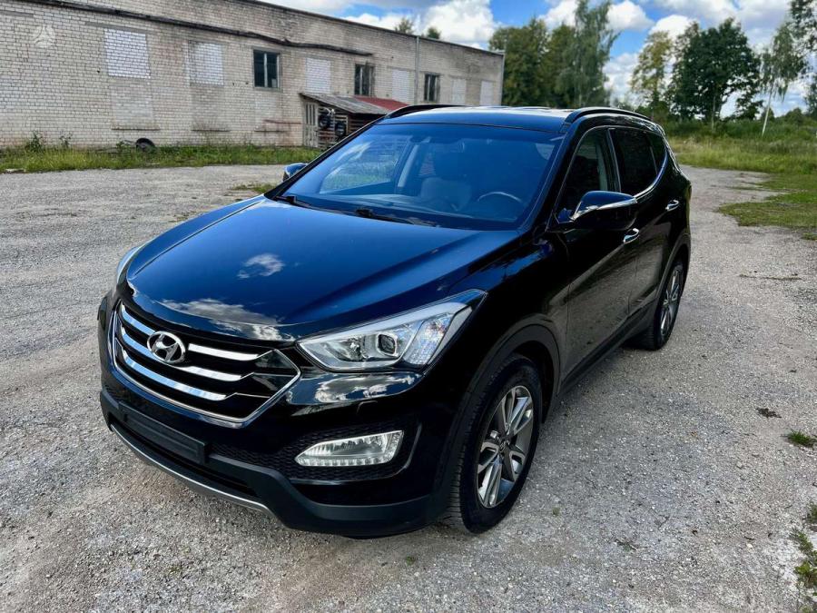 Melns Hyundai Santa Fe 2013 Biržai, ar dzinēja tilpumu 2.20 L un nobraukumu 259 tūkst. km par 8900 €, foto 3 vietnē AUTOMOTO.COM.LV