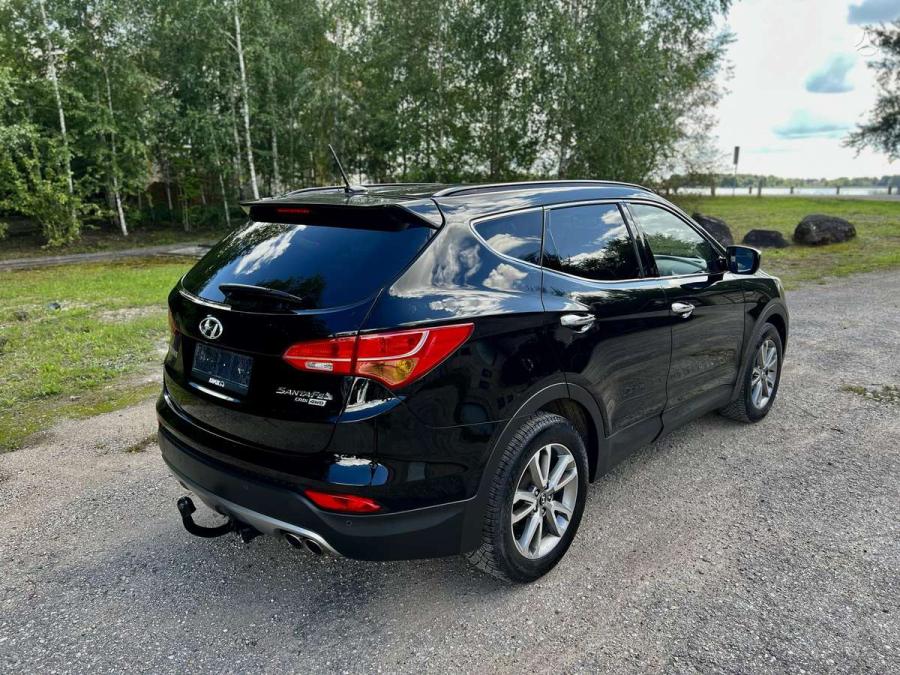 Melns Hyundai Santa Fe 2013 Biržai, ar dzinēja tilpumu 2.20 L un nobraukumu 259 tūkst. km par 8900 €, foto 20 vietnē AUTOMOTO.COM.LV