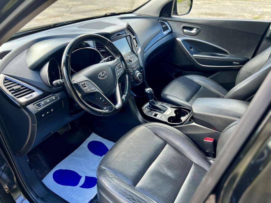 Melns Hyundai Santa Fe 2013 Biržai, ar dzinēja tilpumu 2.20 L un nobraukumu 259 tūkst. km par 8900 €, foto 30 vietnē AUTOMOTO.COM.LV