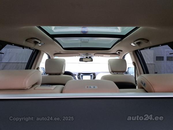 Melns Hyundai Santa Fe 2014 Tallina, ar dzinēja tilpumu 2.20 L un nobraukumu 132 tūkst. km par 14500 €, foto 11 vietnē AUTOMOTO.COM.LV