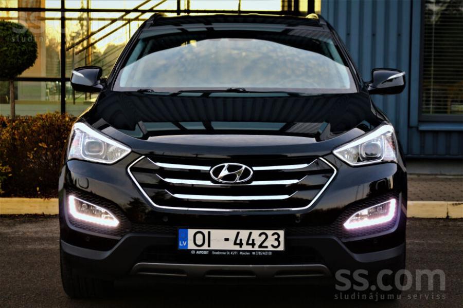 Melns Hyundai Santa Fe 2014 Rīga, ar dzinēja tilpumu 2.20 L un nobraukumu 250 tūkst. km par 12990 €, foto 1 vietnē AUTOMOTO.COM.LV