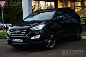Melns Hyundai Santa Fe 2014 Rīga, ar dzinēja tilpumu 2.20 L un nobraukumu 250 tūkst. km par 12990 €, foto 2 vietnē AUTOMOTO.COM.LV