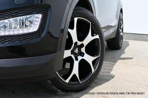 Melns Hyundai Santa Fe 2014 Kretinga, ar dzinēja tilpumu 2.19 L un nobraukumu 241 tūkst. km par 11999 €, foto 7 vietnē AUTOMOTO.COM.LV