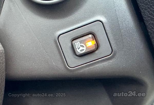 Melns Hyundai Santa Fe 2015 Tartu, ar dzinēja tilpumu 2.20 L un nobraukumu 212 tūkst. km par 16950 €, foto 11 vietnē AUTOMOTO.COM.LV