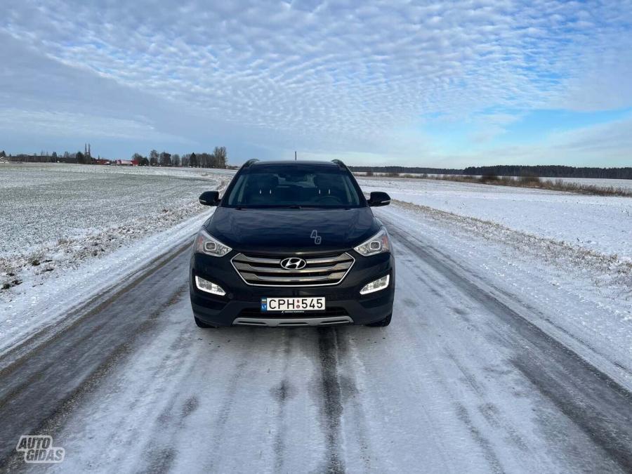 Melns Hyundai Santa Fe 2015 Klaipėda, ar dzinēja tilpumu 2.20 L un nobraukumu 280 tūkst. km par 11000 €, foto 2 vietnē AUTOMOTO.COM.LV
