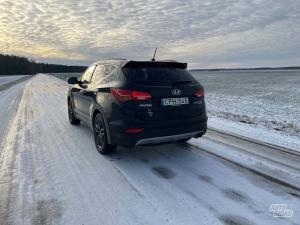 Melns Hyundai Santa Fe 2015 Klaipėda, ar dzinēja tilpumu 2.20 L un nobraukumu 280 tūkst. km par 11000 €, foto 6 vietnē AUTOMOTO.COM.LV