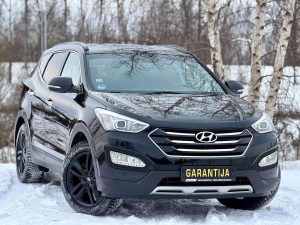 Melns Hyundai Santa Fe 2015 Šauļi, ar dzinēja tilpumu 2.20 L un nobraukumu 196 tūkst. km par 13750 €, foto 1 vietnē AUTOMOTO.COM.LV