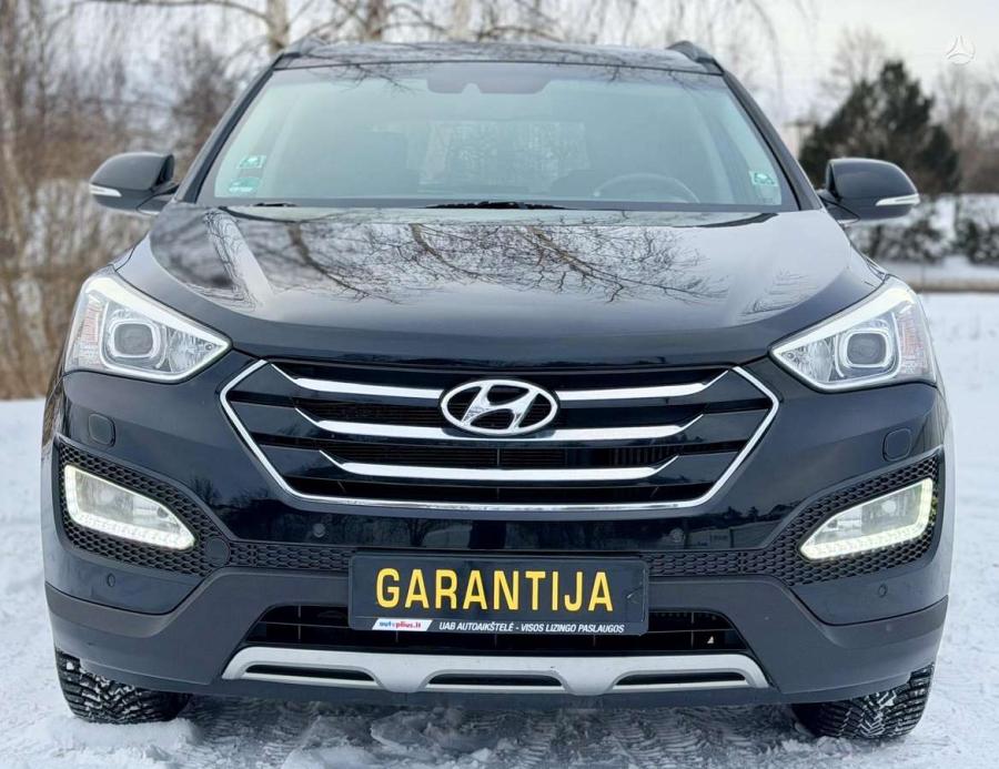 Melns Hyundai Santa Fe 2015 Šauļi, ar dzinēja tilpumu 2.20 L un nobraukumu 196 tūkst. km par 13750 €, foto 5 vietnē AUTOMOTO.COM.LV