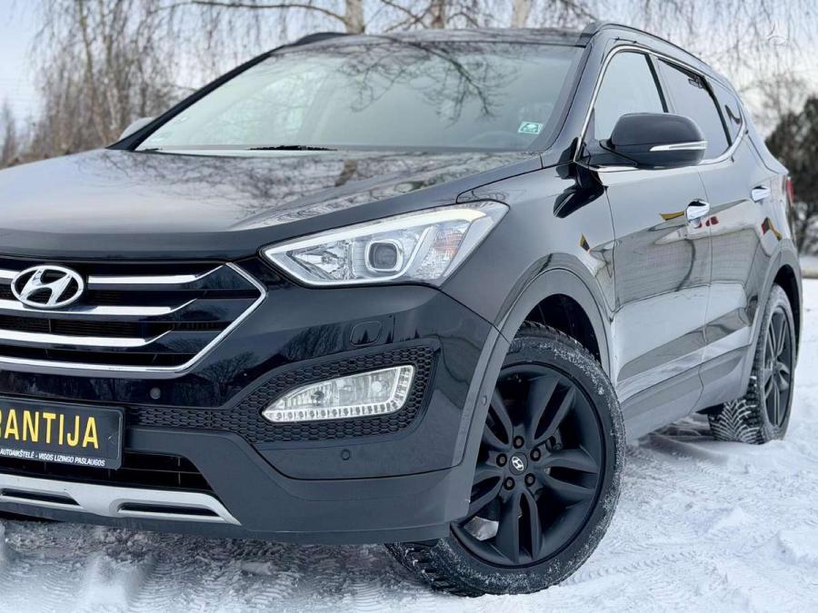 Melns Hyundai Santa Fe 2015 Šauļi, ar dzinēja tilpumu 2.20 L un nobraukumu 196 tūkst. km par 13750 €, foto 16 vietnē AUTOMOTO.COM.LV