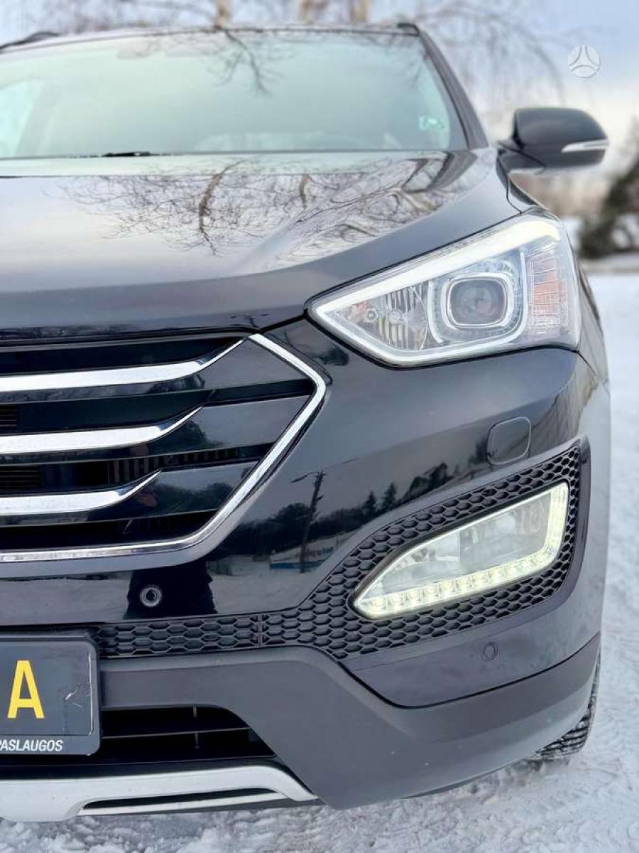 Melns Hyundai Santa Fe 2015 Šauļi, ar dzinēja tilpumu 2.20 L un nobraukumu 196 tūkst. km par 13750 €, foto 18 vietnē AUTOMOTO.COM.LV