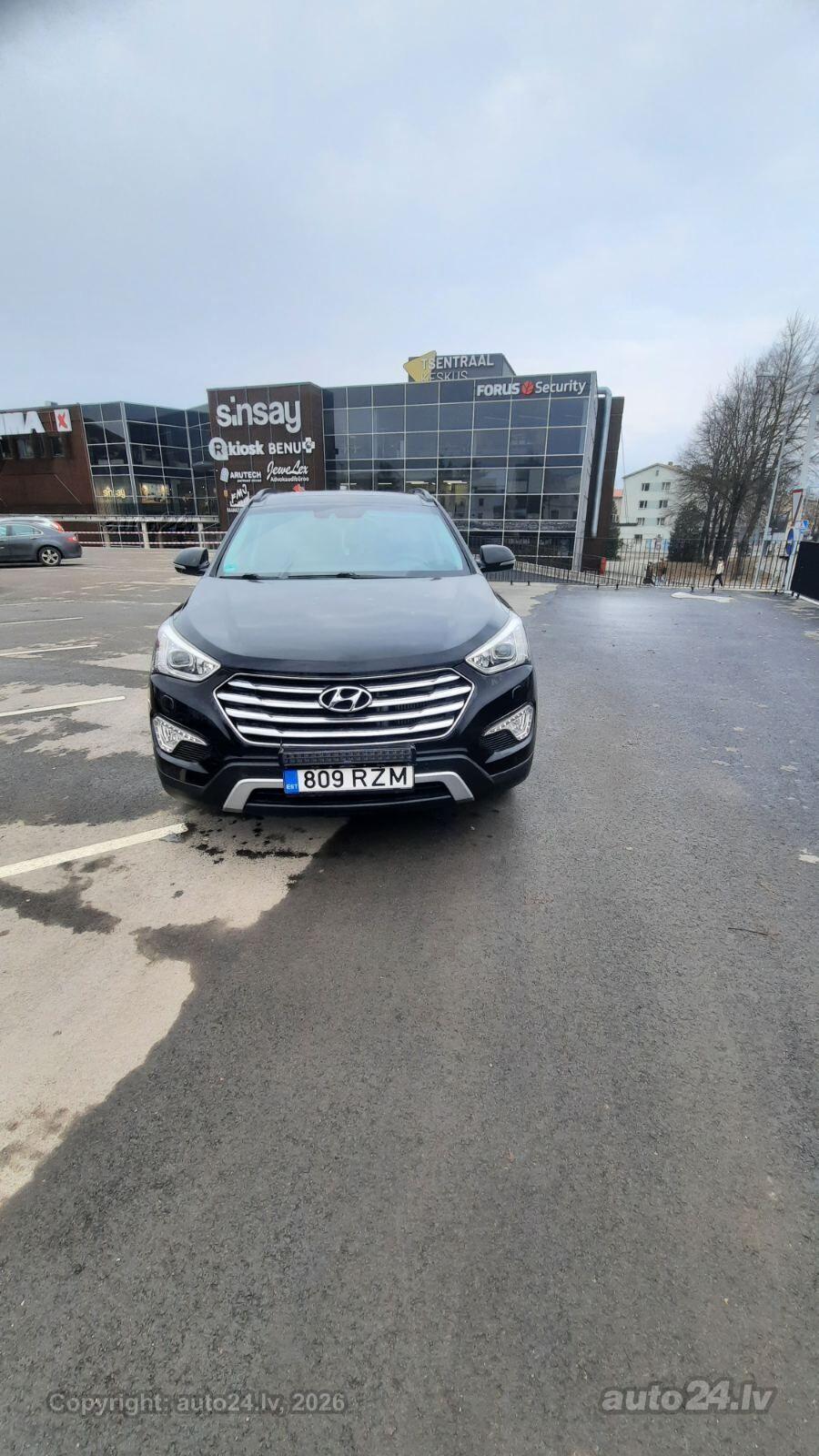 Melns Hyundai Santa Fe 2015 Jehvi, ar dzinēja tilpumu 2.20 L un nobraukumu 190 tūkst. km par 12500 €, foto 1 vietnē AUTOMOTO.COM.LV