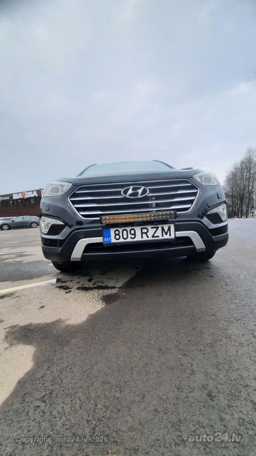 Melns Hyundai Santa Fe 2015 Jehvi, ar dzinēja tilpumu 2.20 L un nobraukumu 190 tūkst. km par 12500 €, foto 7 vietnē AUTOMOTO.COM.LV