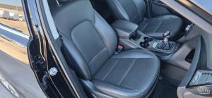 Black Hyundai Santa Fe 2015 in Siauliai, with an engine capacity of 2.00 L and mileage of 194 thousand km for 10650 €, photo 21 on AUTOMOTO.COM.LV