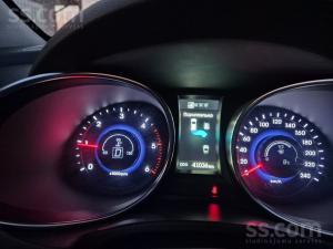 Черный Хендай Санта Фе 2015 в Рига, объемом двигателя 2.20 л и пробегом 210 тыс. км за 12500 €, фото 10 на AUTOMOTO.COM.LV