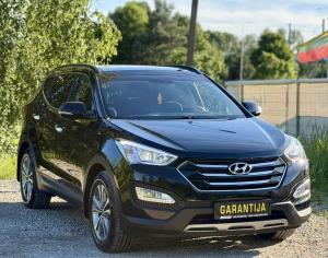 Black Hyundai Santa Fe 2015 in Siauliai, with an engine capacity of 2.20 L and mileage of 192 thousand km for 14999 €, photo 18 on AUTOMOTO.COM.LV