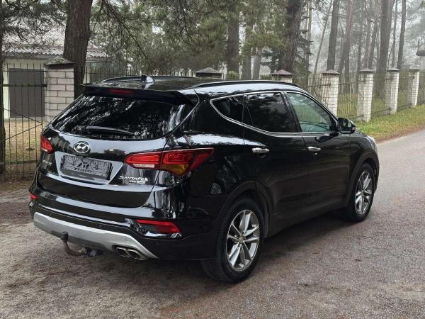 Melns Hyundai Santa Fe 2016 Viļņa, ar dzinēja tilpumu 2.20 L un nobraukumu 249 tūkst. km par 15500 €, foto 6 vietnē AUTOMOTO.COM.LV