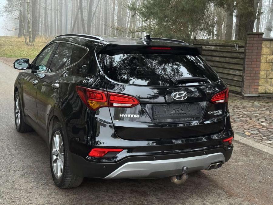 Melns Hyundai Santa Fe 2016 Viļņa, ar dzinēja tilpumu 2.20 L un nobraukumu 249 tūkst. km par 15500 €, foto 9 vietnē AUTOMOTO.COM.LV