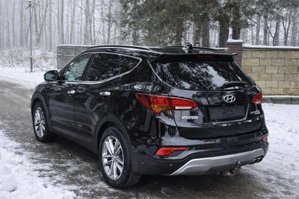 Melns Hyundai Santa Fe 2016 Viļņa, ar dzinēja tilpumu 2.20 L un nobraukumu 249 tūkst. km par 15500 €, foto 7 vietnē AUTOMOTO.COM.LV