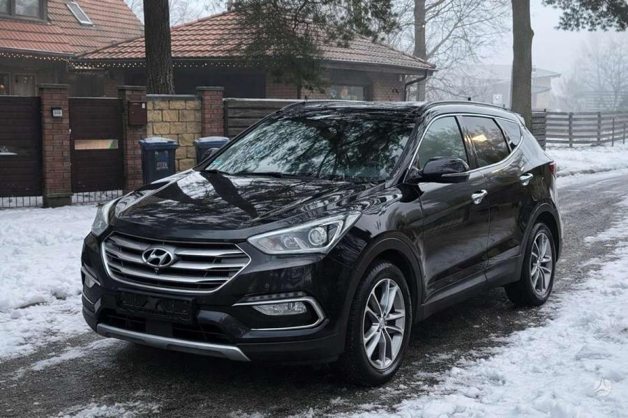 Melns Hyundai Santa Fe 2016 Viļņa, ar dzinēja tilpumu 2.20 L un nobraukumu 249 tūkst. km par 15000 €, foto 1 vietnē AUTOMOTO.COM.LV