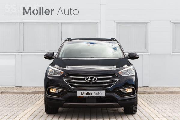 Black Hyundai Santa Fe 2016 in Ventspils, with an engine capacity of 2.20 L and mileage of 145 thousand km for 12300 €, photo 9 on AUTOMOTO.COM.LV