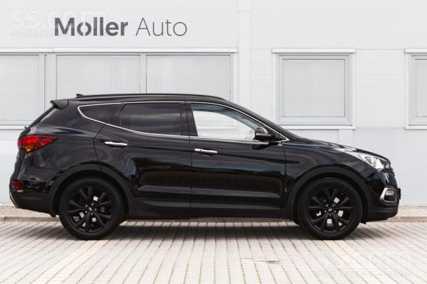 Black Hyundai Santa Fe 2016 in Ventspils, with an engine capacity of 2.20 L and mileage of 145 thousand km for 12300 €, photo 7 on AUTOMOTO.COM.LV