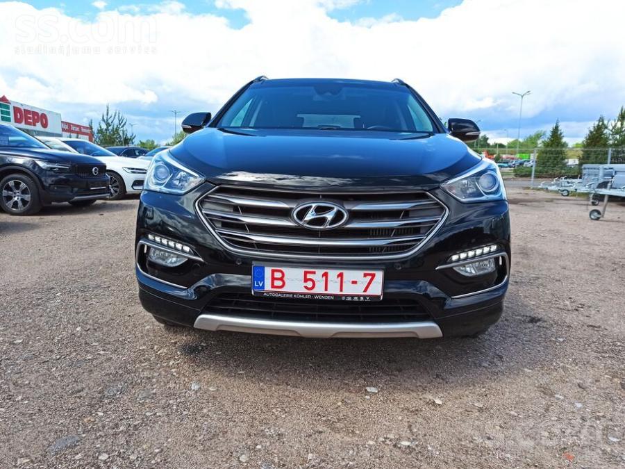 Melns Hyundai Santa Fe 2017 Daugavpils, ar dzinēja tilpumu 2.20 L un nobraukumu 0 tūkst. km par 14800 €, foto 4 vietnē AUTOMOTO.COM.LV