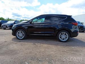 Melns Hyundai Santa Fe 2017 Daugavpils, ar dzinēja tilpumu 2.20 L un nobraukumu 0 tūkst. km par 14800 €, foto 5 vietnē AUTOMOTO.COM.LV