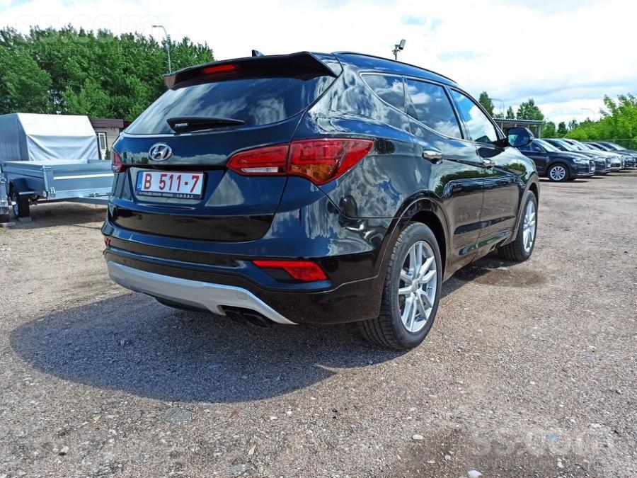 Melns Hyundai Santa Fe 2017 Daugavpils, ar dzinēja tilpumu 2.20 L un nobraukumu 0 tūkst. km par 14800 €, foto 8 vietnē AUTOMOTO.COM.LV