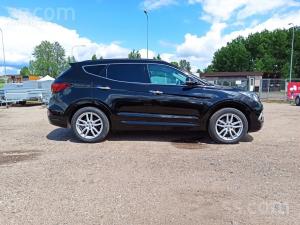 Melns Hyundai Santa Fe 2017 Daugavpils, ar dzinēja tilpumu 2.20 L un nobraukumu 0 tūkst. km par 14800 €, foto 9 vietnē AUTOMOTO.COM.LV