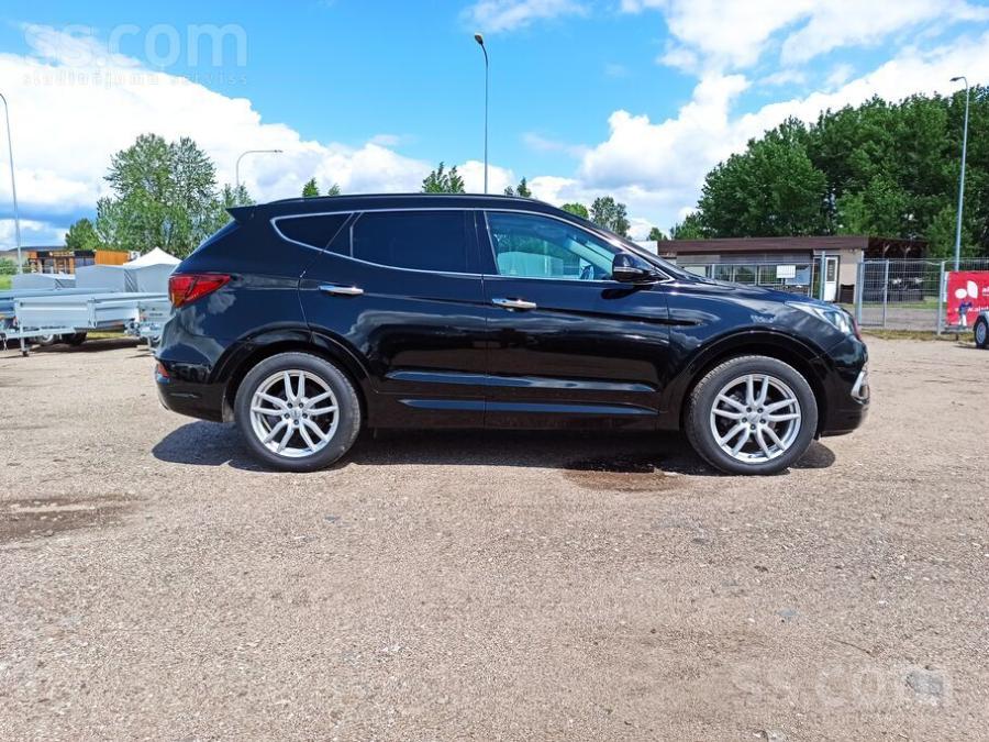 Melns Hyundai Santa Fe 2017 Daugavpils, ar dzinēja tilpumu 2.20 L un nobraukumu 0 tūkst. km par 14800 €, foto 9 vietnē AUTOMOTO.COM.LV