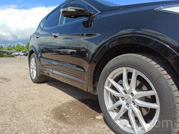 Melns Hyundai Santa Fe 2017 Daugavpils, ar dzinēja tilpumu 2.20 L un nobraukumu 0 tūkst. km par 14800 €, foto 9 vietnē AUTOMOTO.COM.LV