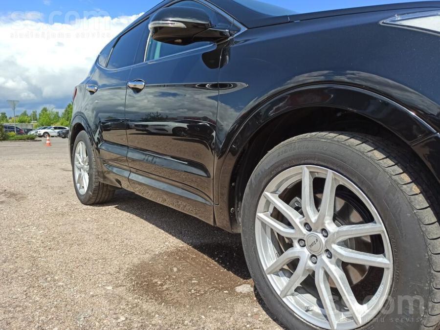 Melns Hyundai Santa Fe 2017 Daugavpils, ar dzinēja tilpumu 2.20 L un nobraukumu 0 tūkst. km par 14800 €, foto 10 vietnē AUTOMOTO.COM.LV