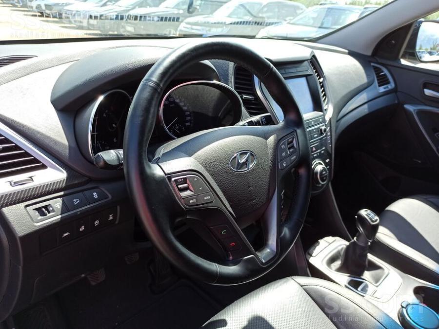 Melns Hyundai Santa Fe 2017 Daugavpils, ar dzinēja tilpumu 2.20 L un nobraukumu 0 tūkst. km par 14800 €, foto 25 vietnē AUTOMOTO.COM.LV