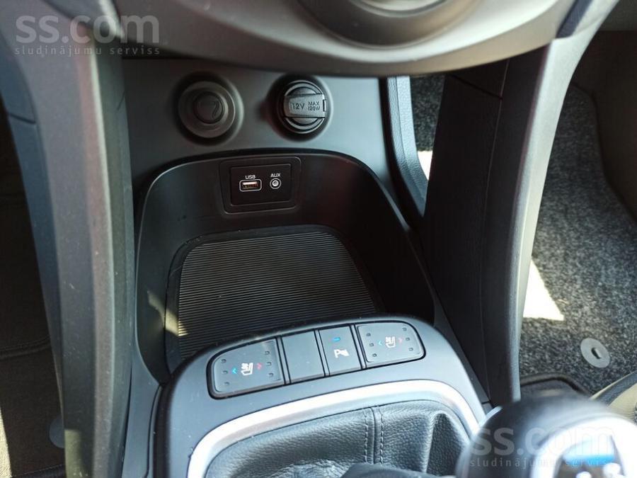 Melns Hyundai Santa Fe 2017 Daugavpils, ar dzinēja tilpumu 2.20 L un nobraukumu 0 tūkst. km par 14800 €, foto 31 vietnē AUTOMOTO.COM.LV