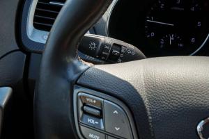 Black Hyundai Santa Fe 2017 in Marijampole, with an engine capacity of 2.20 L and mileage of 193 thousand km for 17350 €, photo 24 on AUTOMOTO.COM.LV