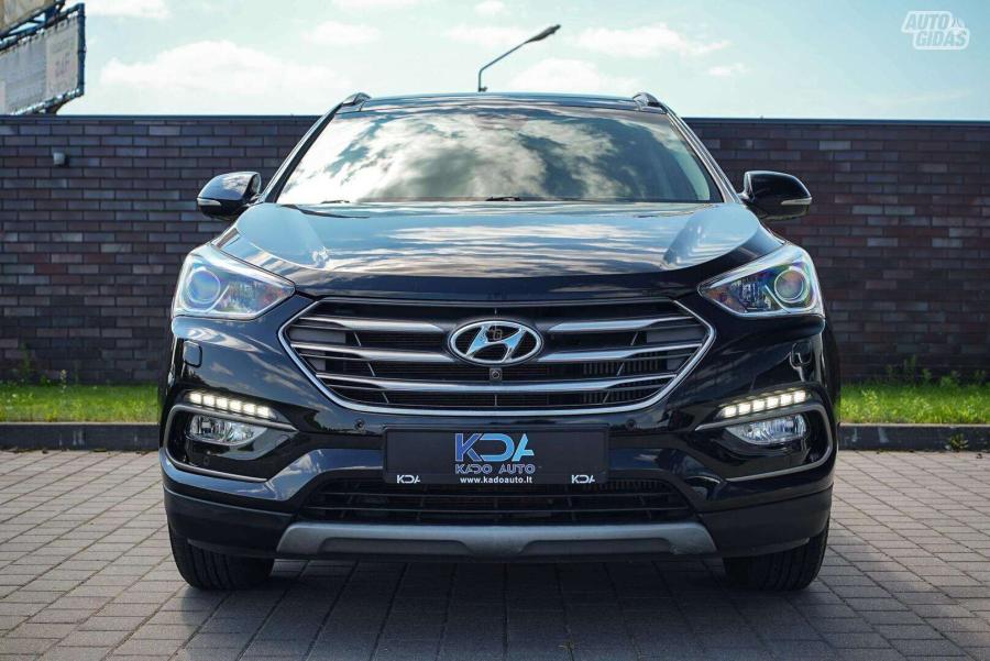 Melns Hyundai Santa Fe 2017 Kauņa, ar dzinēja tilpumu 2.20 L un nobraukumu 193 tūkst. km par 17350 €, foto 4 vietnē AUTOMOTO.COM.LV