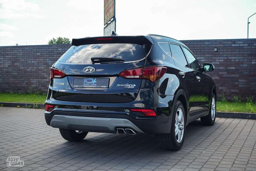 Melns Hyundai Santa Fe 2017 Kauņa, ar dzinēja tilpumu 2.20 L un nobraukumu 193 tūkst. km par 17350 €, foto 14 vietnē AUTOMOTO.COM.LV