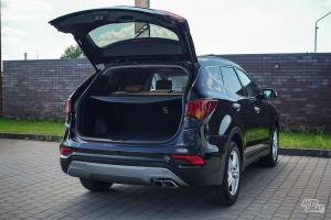 Melns Hyundai Santa Fe 2017 Kauņa, ar dzinēja tilpumu 2.20 L un nobraukumu 193 tūkst. km par 17350 €, foto 15 vietnē AUTOMOTO.COM.LV