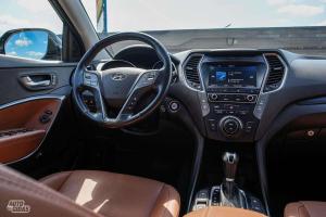 Melns Hyundai Santa Fe 2017 Kauņa, ar dzinēja tilpumu 2.20 L un nobraukumu 193 tūkst. km par 17350 €, foto 19 vietnē AUTOMOTO.COM.LV