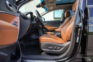 Melns Hyundai Santa Fe 2017 Kauņa, ar dzinēja tilpumu 2.20 L un nobraukumu 193 tūkst. km par 17350 €, foto 28 vietnē AUTOMOTO.COM.LV